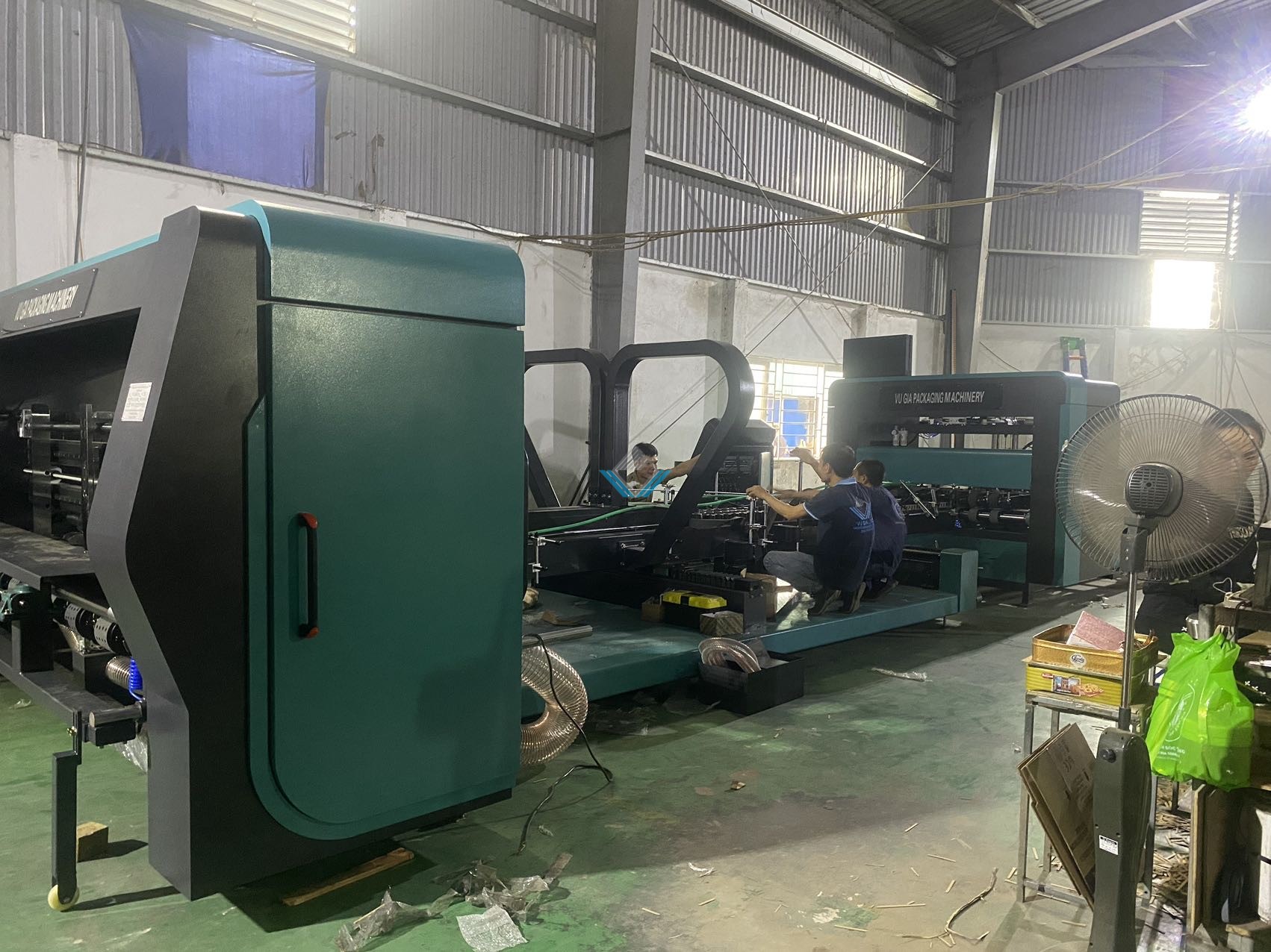 MÁY DÁN ĐÓNG GHIM THÙNG CARTON THONG MINH